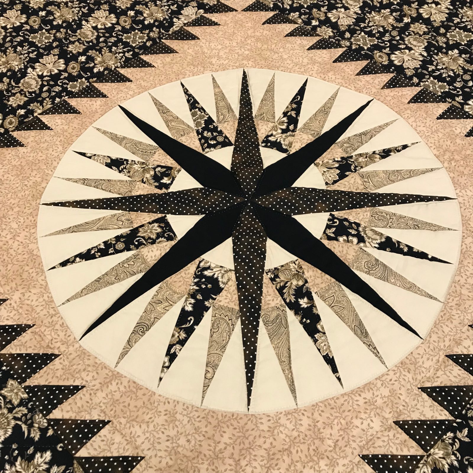 Mariner's Compass Quilt - Queen ~ Family Farm Handcrafts