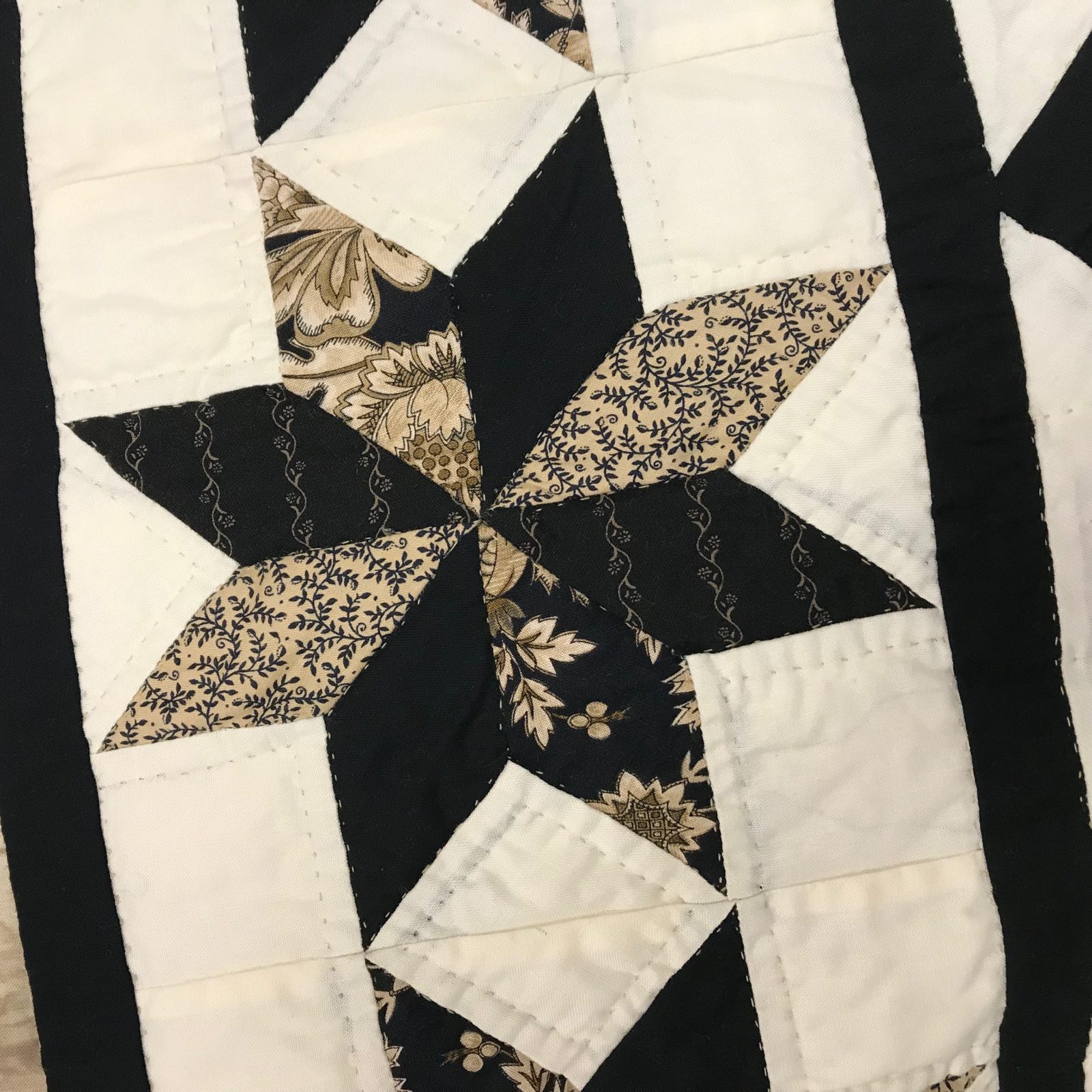 Twinkling Star Quilt | Queen | Family Farm Handcrafts | Handmade