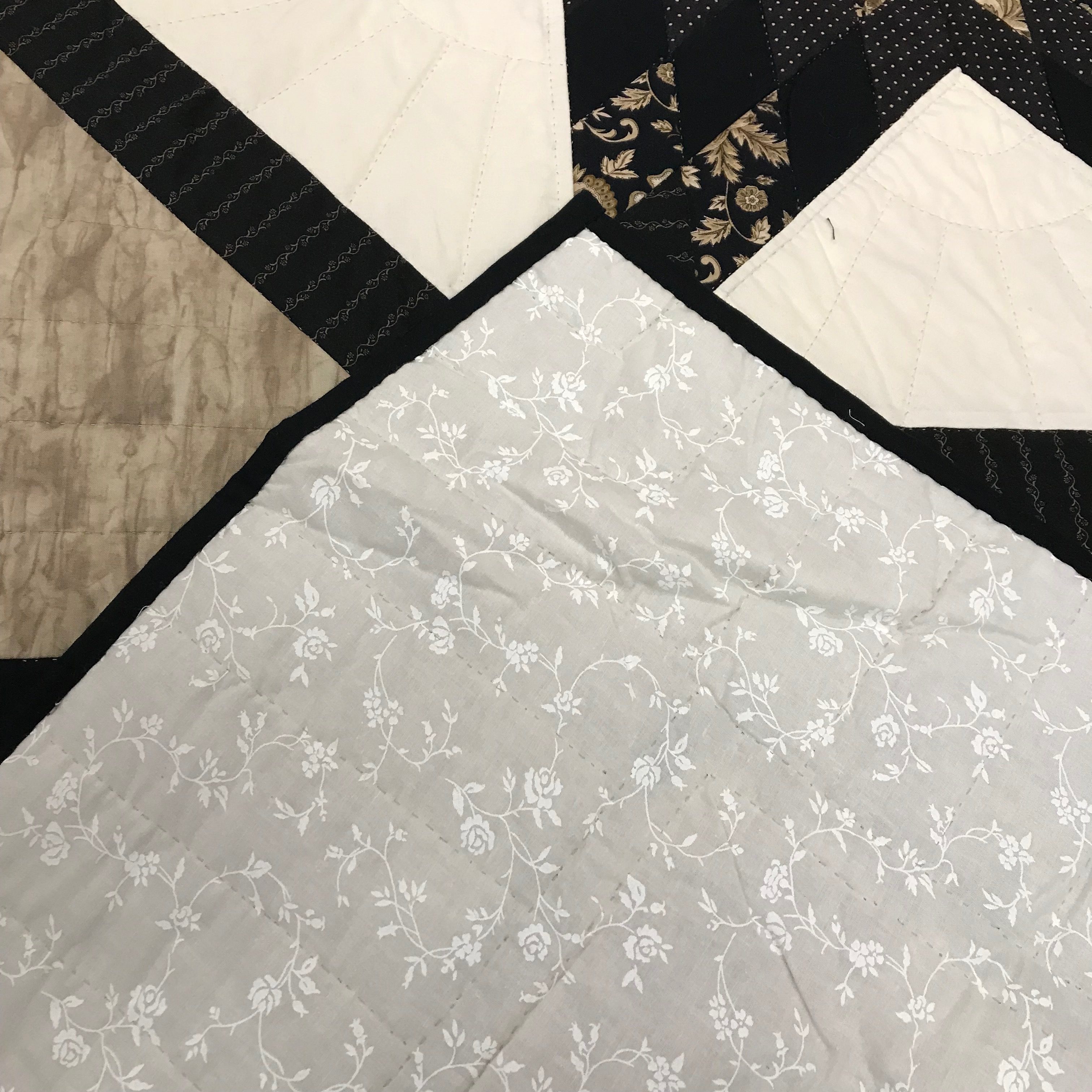 Twinkling Star Quilt | Queen | Family Farm Handcrafts | Handmade