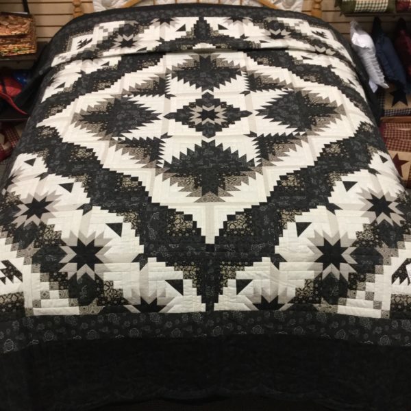 Eureka Quilt | Queen | Family Farm Handcrafts | Handmade