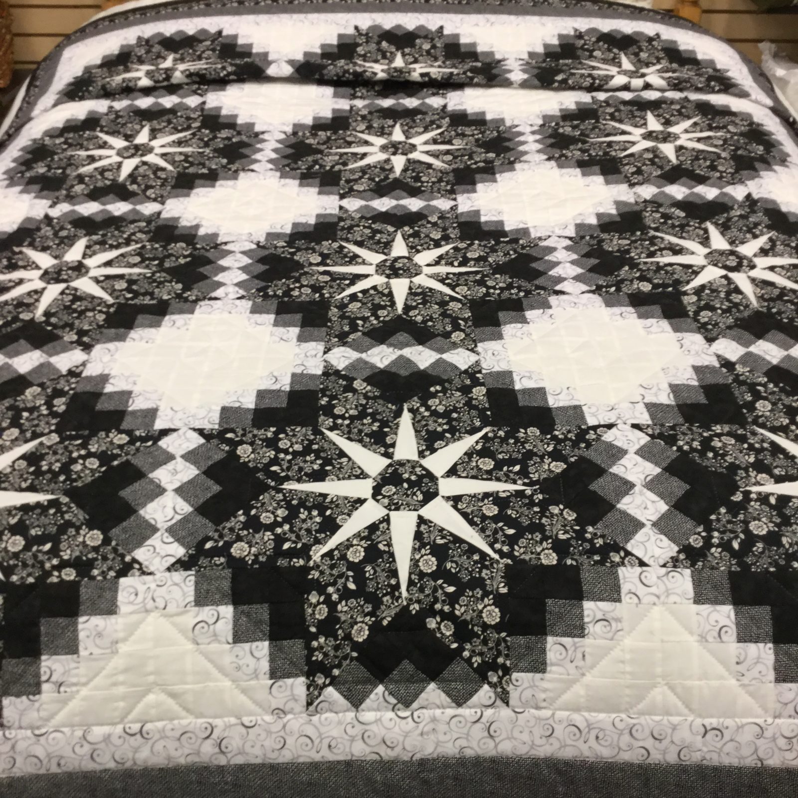Shadow Star Quilt | Queen | Family Farm Handcrafts