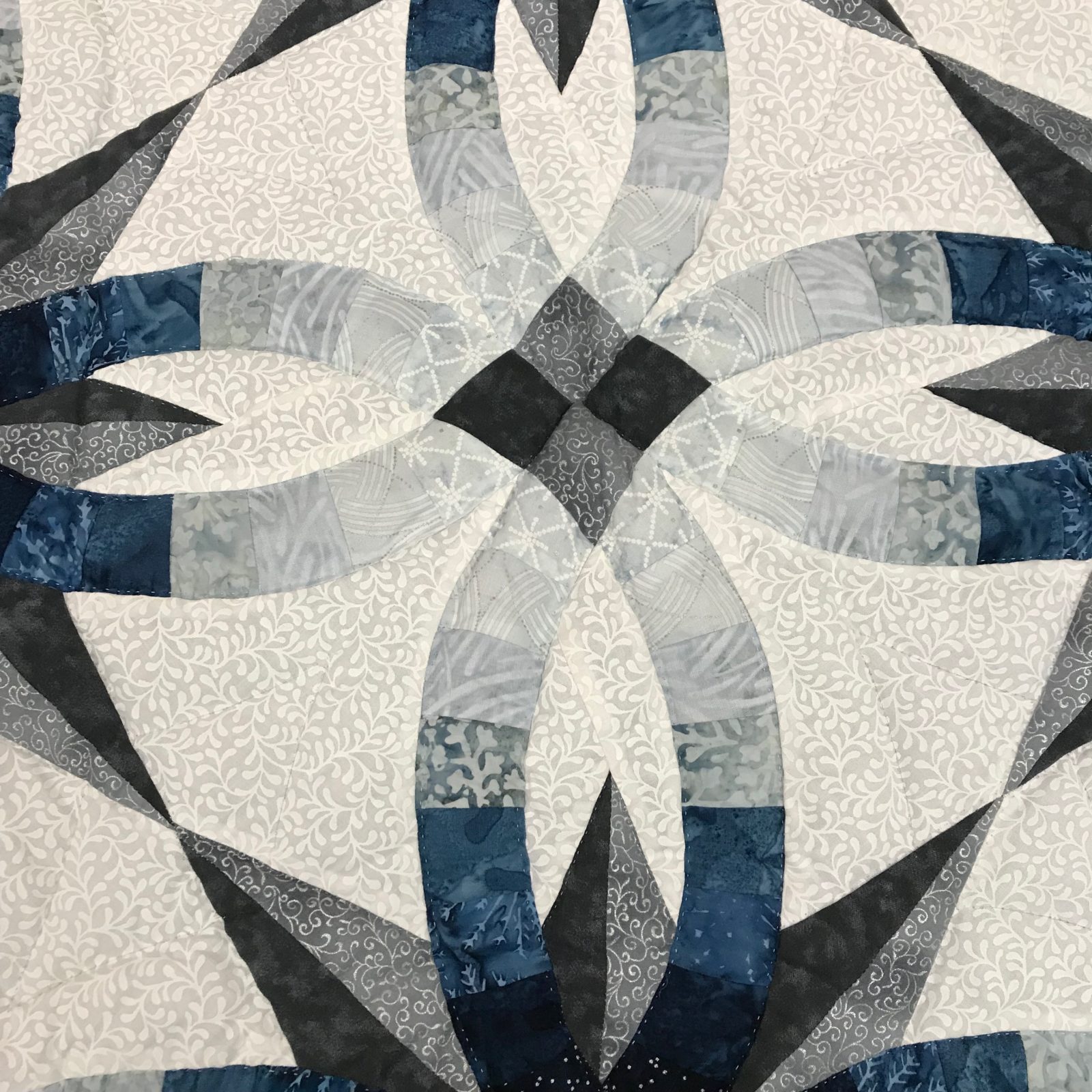 Star Wedding Ring Quilt | Family Farm Handcrafts | Queen