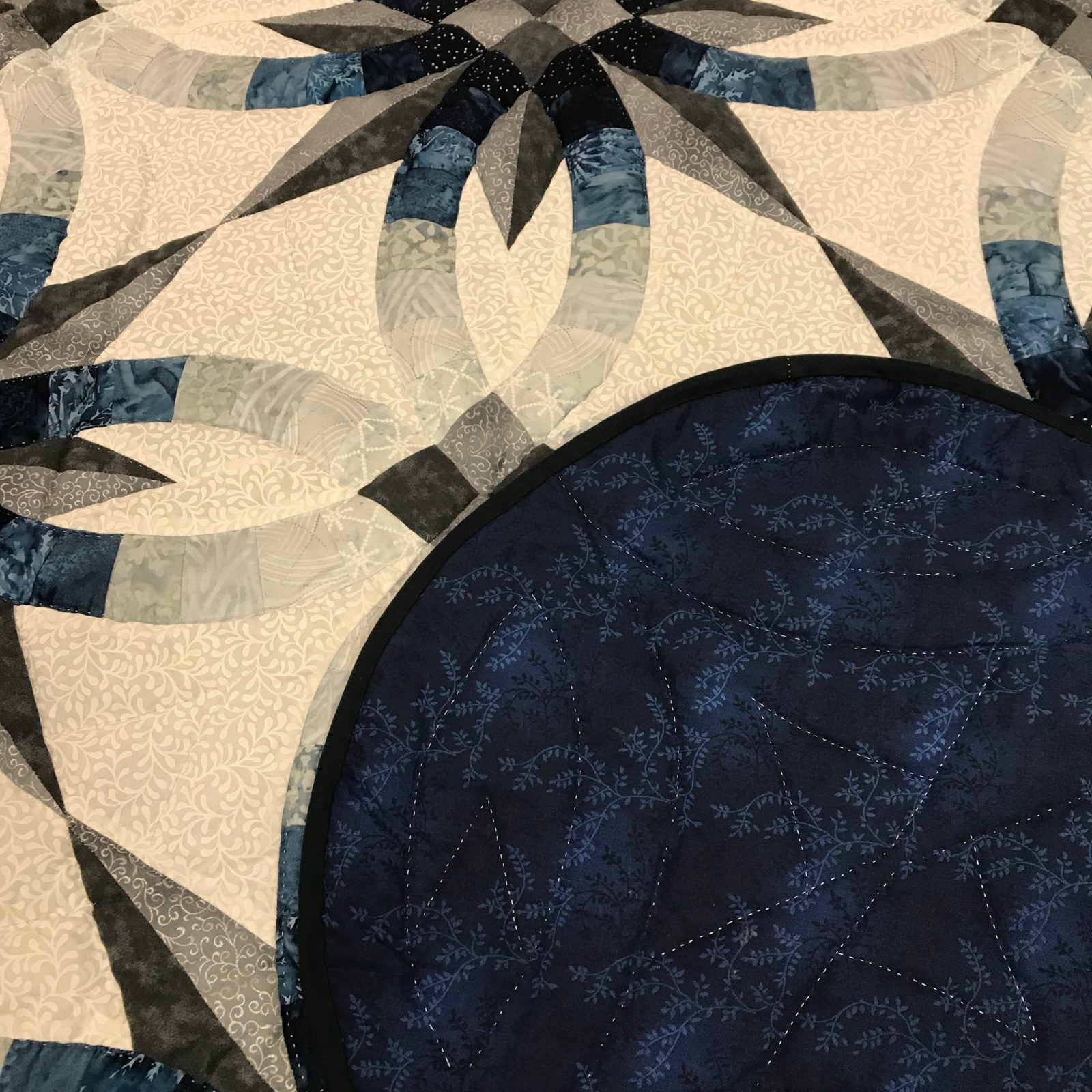 Star Wedding Ring Quilt | Family Farm Handcrafts | Queen