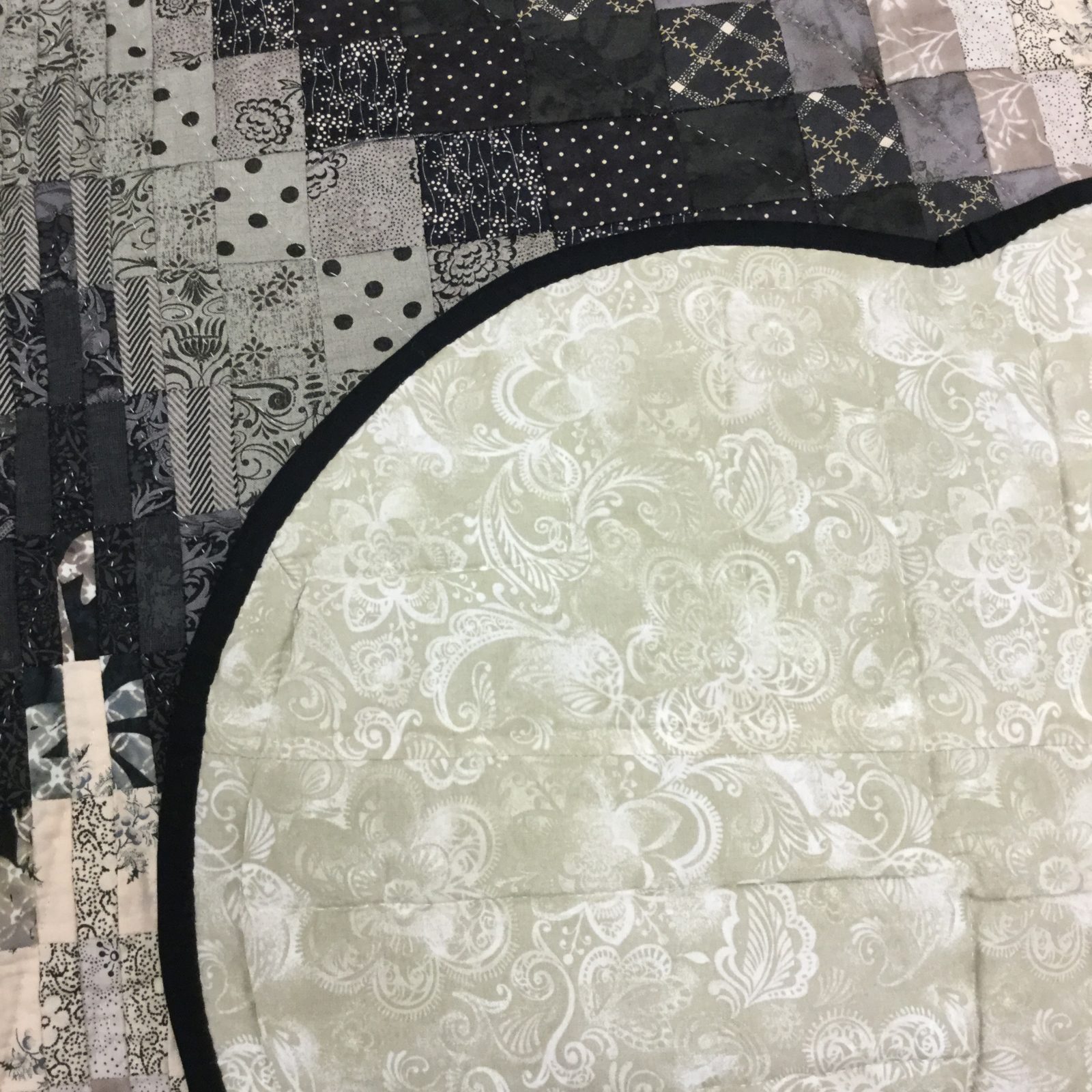 Bargello Flame Quilt | Family Farm Handcrafts | King | Handmade