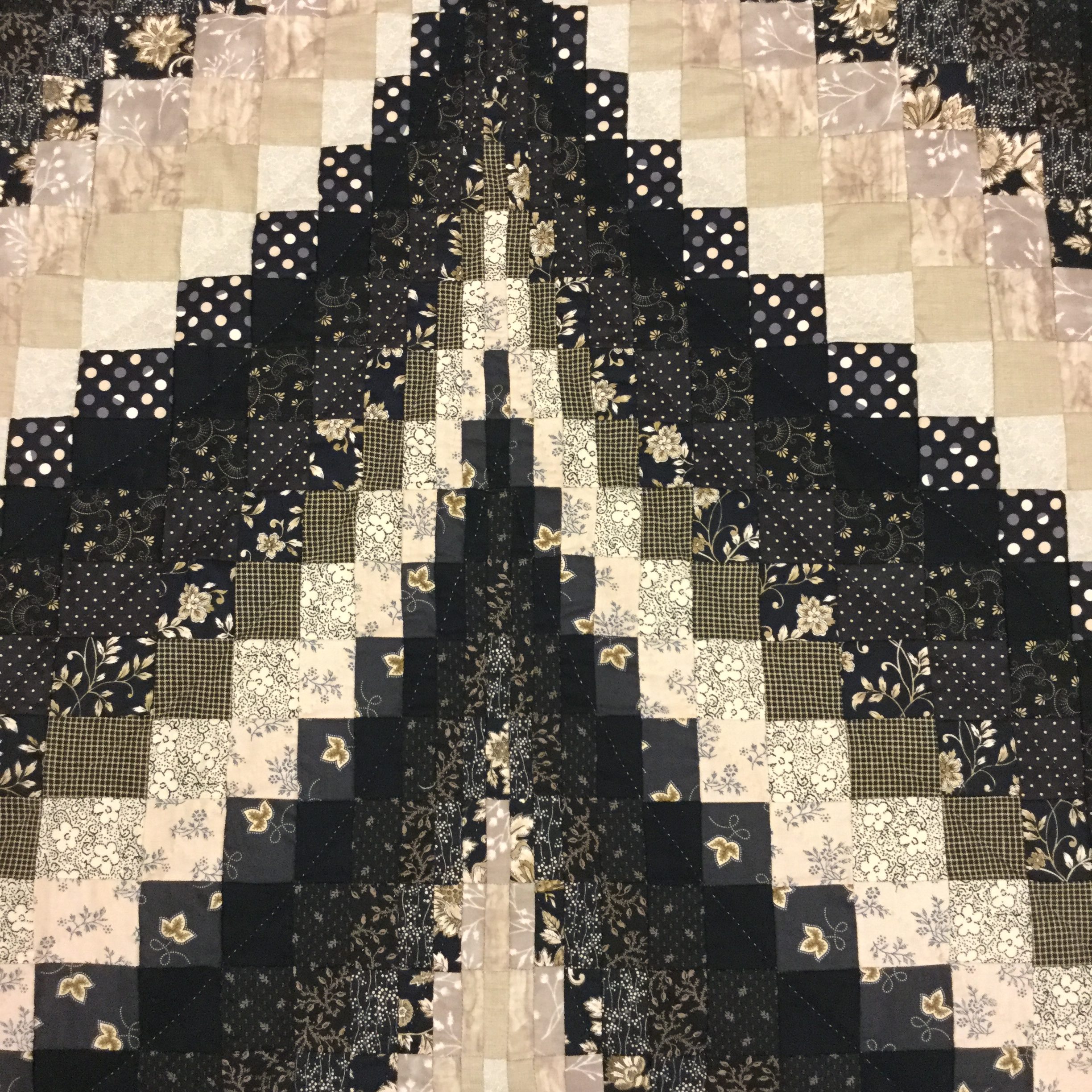 Bargello Flame Quilt | Queen | Family Farm Handcrafts | Handmade