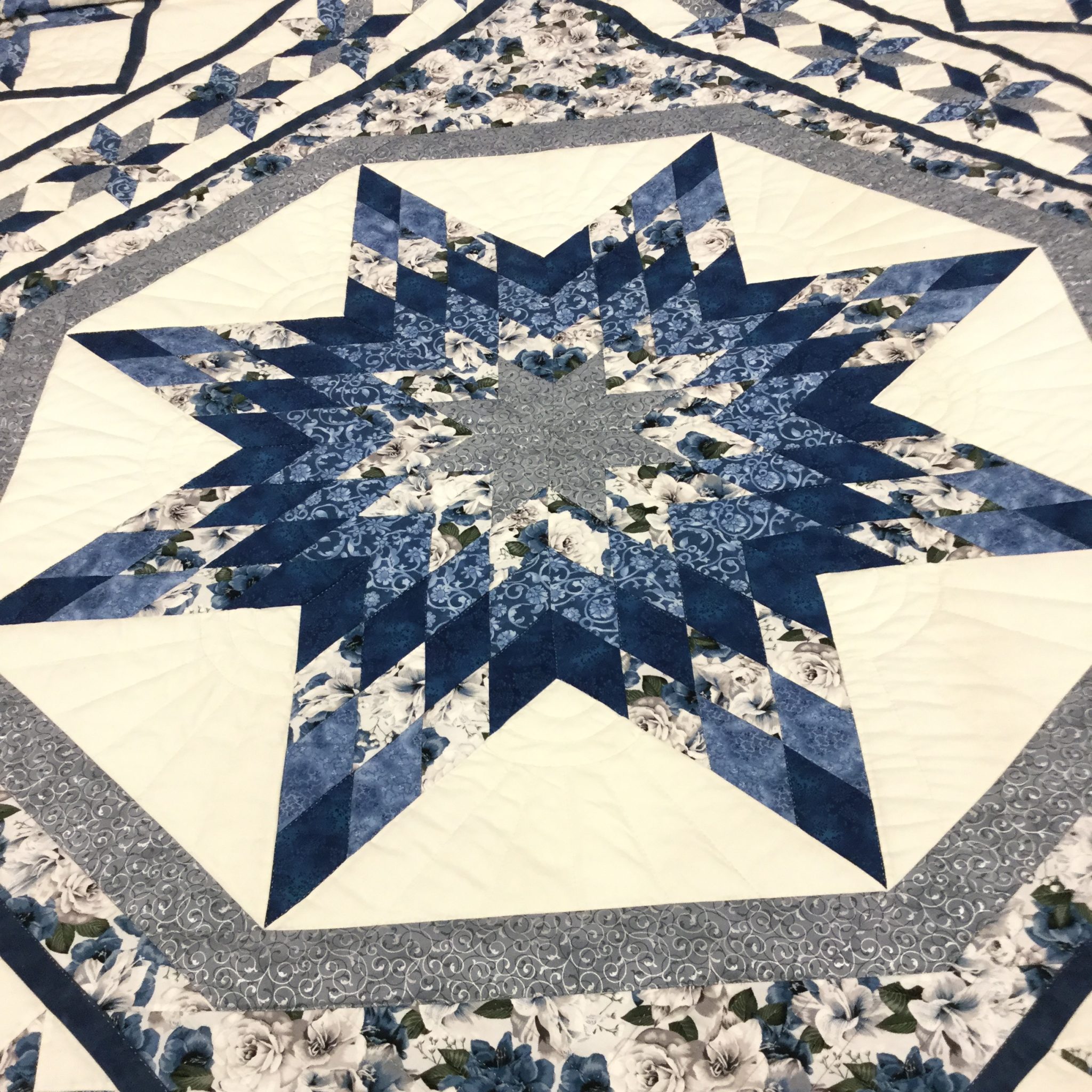 Twinkling Star Quilt - Queen ~ Family Farm Handcrafts