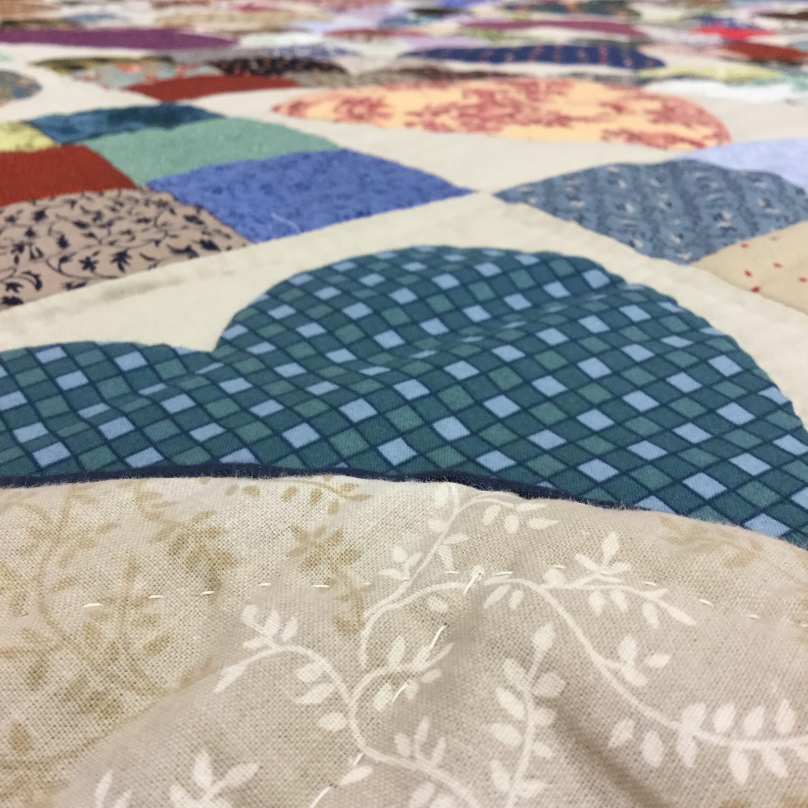 Country Hearts Quilt - Queen ~ Family Farm Handcrafts