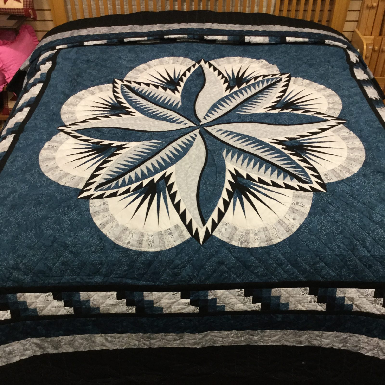 Fire Island Hosta Quilt - King ~ Family Farm Handcrafts