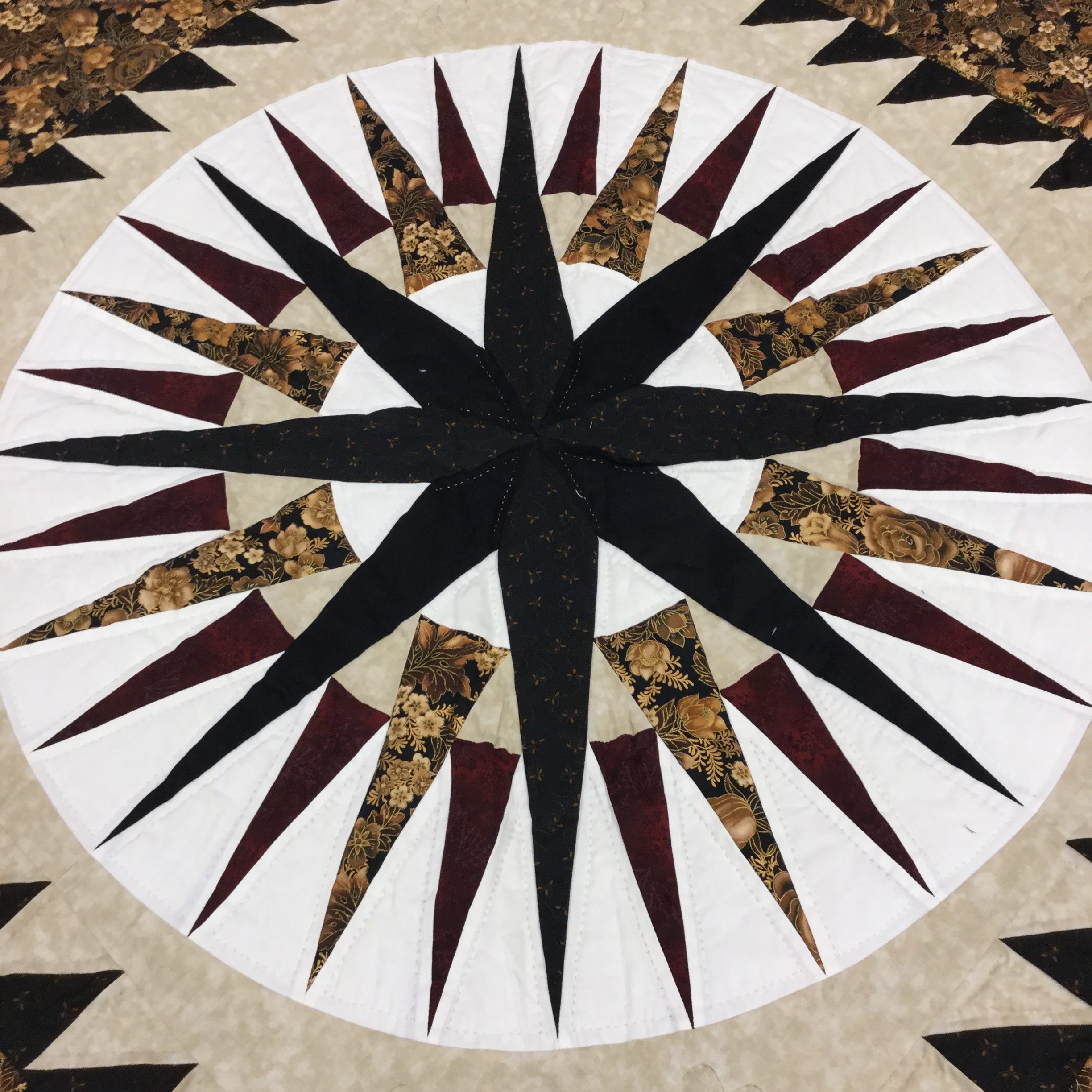 Mariner's Compass Quilt - King ~ Family Farm Handcrafts