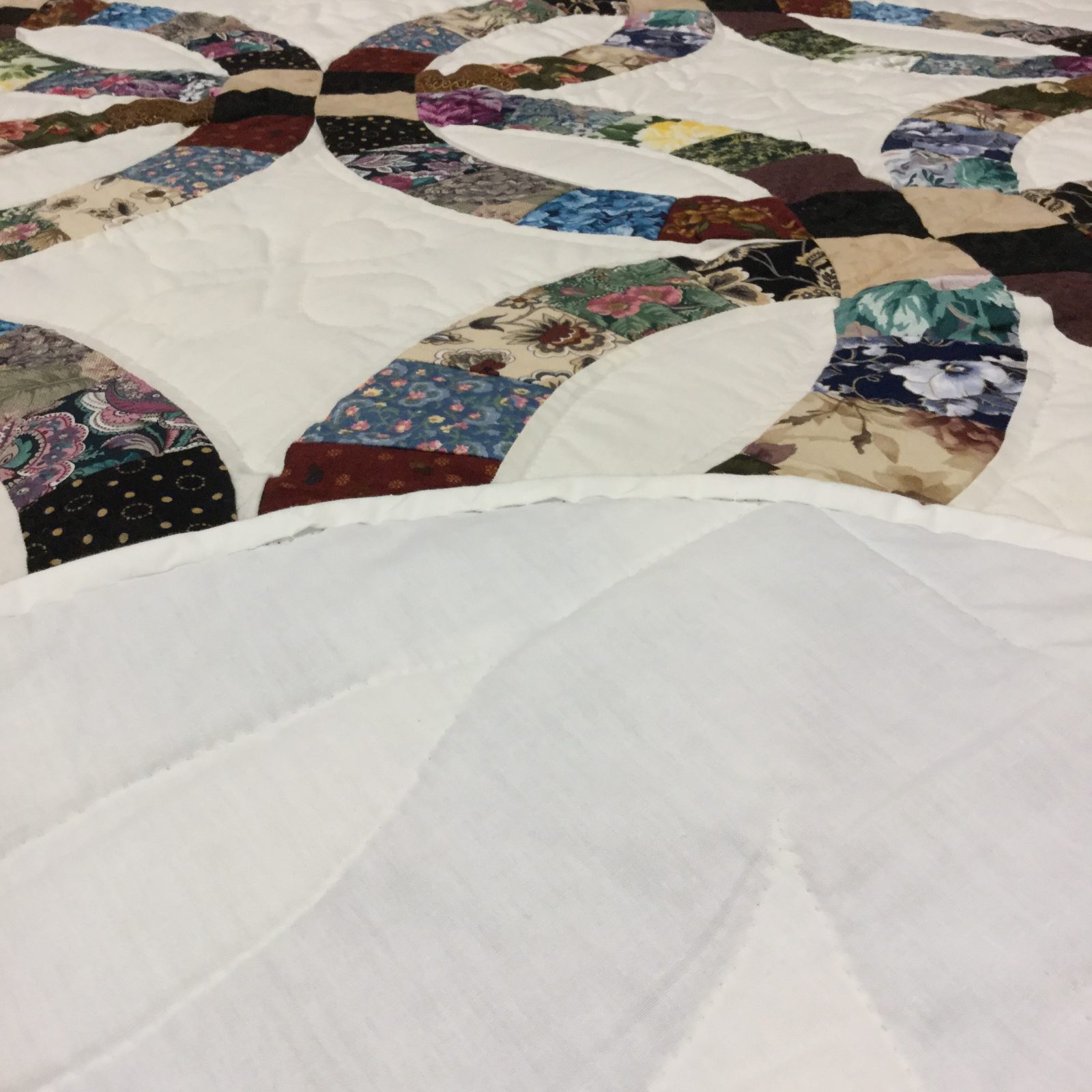 Wedding Ring Quilt - King ~ Family Farm Handcrafts