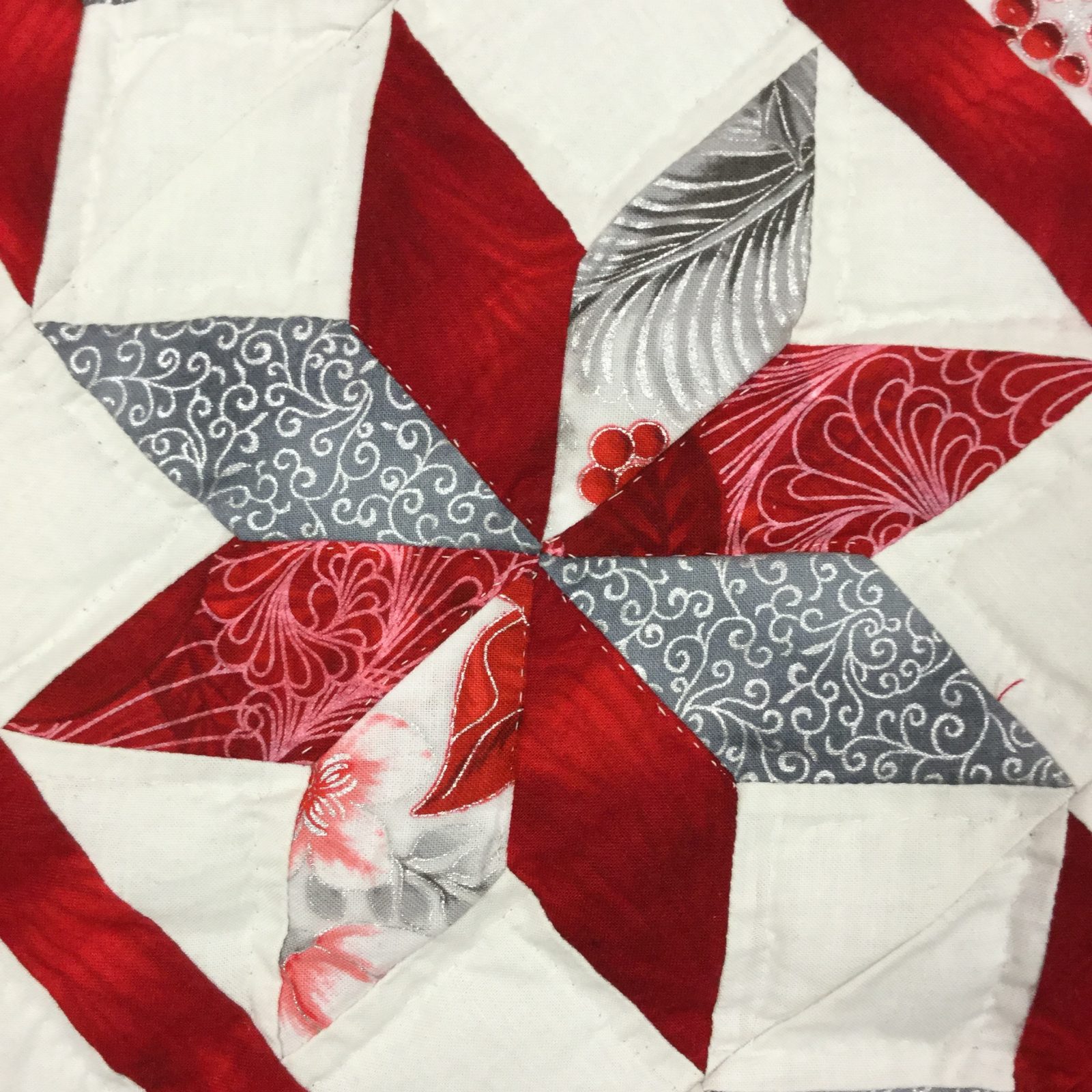 Twinkling Star Quilt - Queen ~ Family Farm Handcrafts