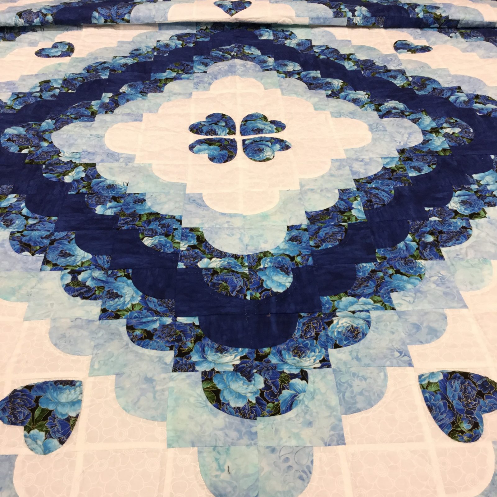 Hearts All Around Quilt | Family Farm Handcrafts | Queen