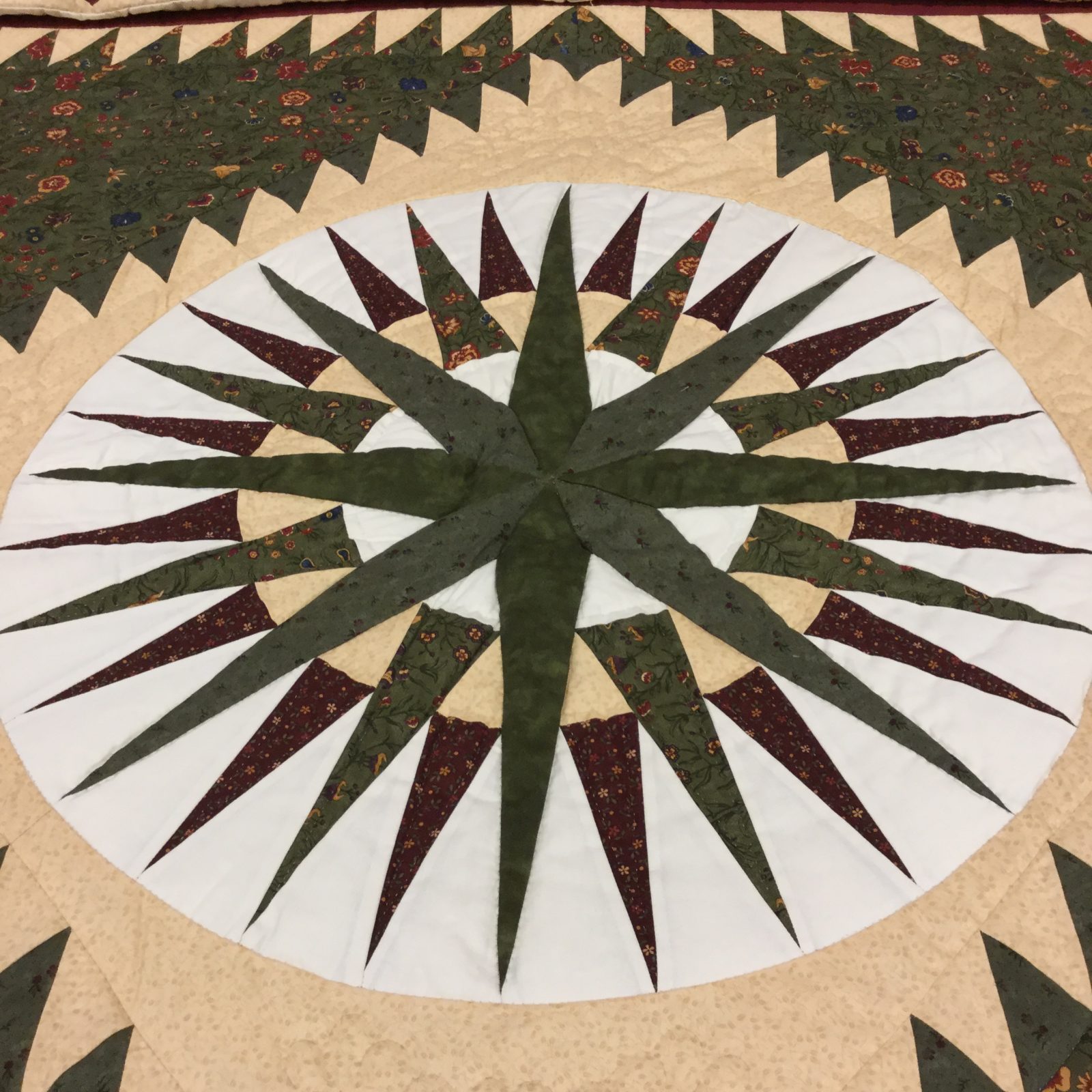 Mariner's Compass Quilt | King | Family Farm Handcrafts