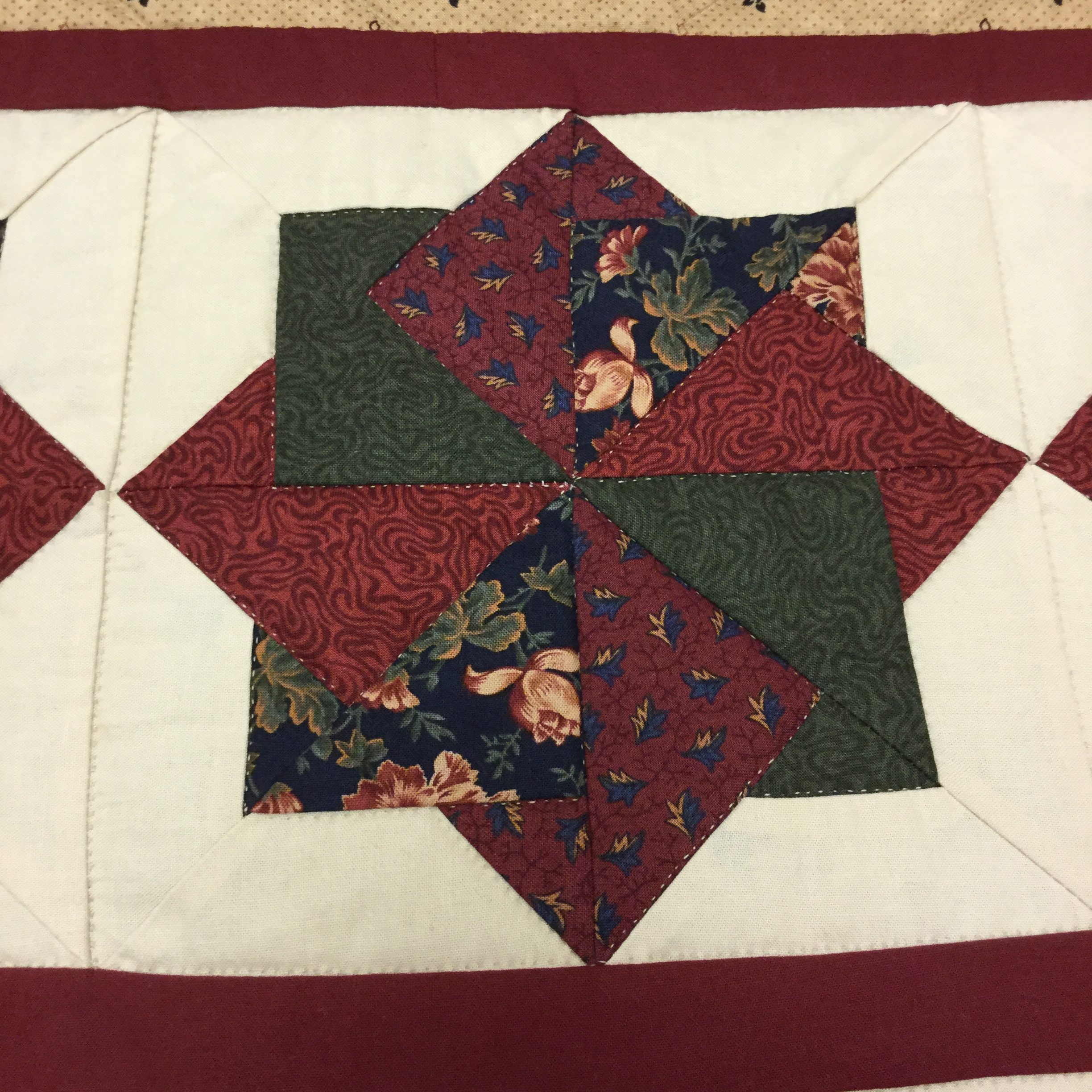 Black and Gold Quilt | Spin Star Quilt | King Quilt | Family Farm Quilts