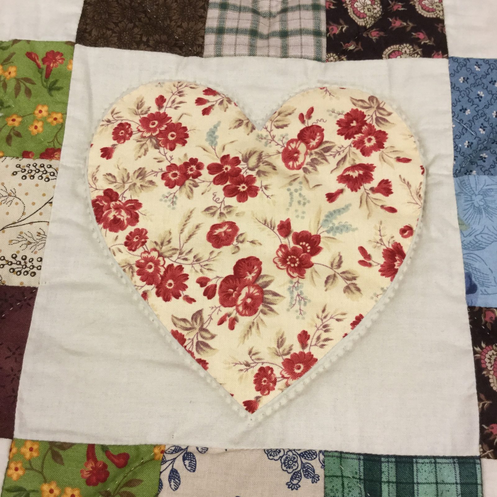 Country Hearts Quilt | Twin | Family Farm Handcrafts | Handmade